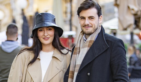 Novinarka i financijski investitor izgledaju kao da su sišli s ...